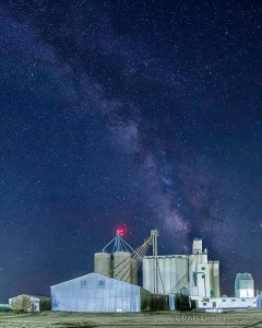 Milky Way over Kansas grain elevators | Today's Image | EarthSky