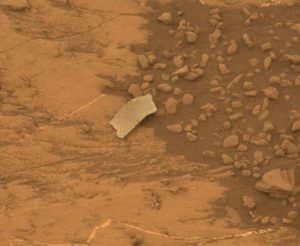 Curiosity finds strange object on the surface of Mars | Space | EarthSky