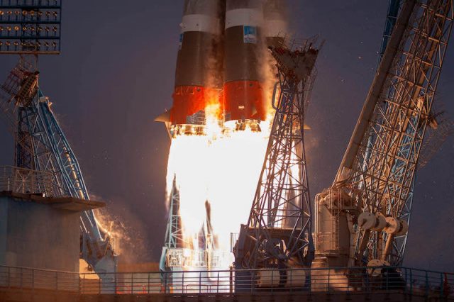 Thursday liftoff for 36 OneWeb internet satellites
