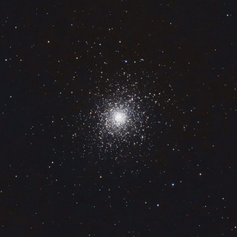 M5, your new favorite globular star cluster