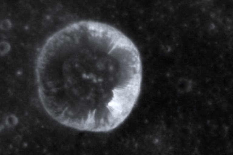 Mercury lives on? Strange streaks hint at active world